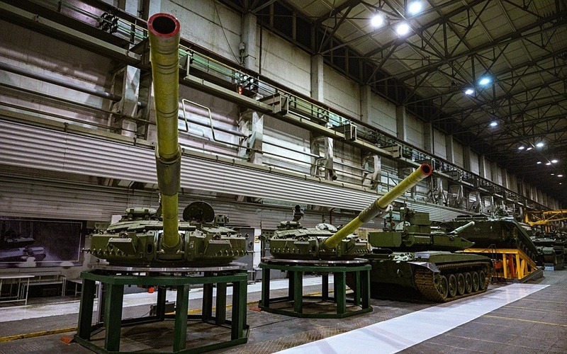 Rusya T-80BVM Ana Muharebe Tanklarının Üretimini Artırdı! - ULU Savunma